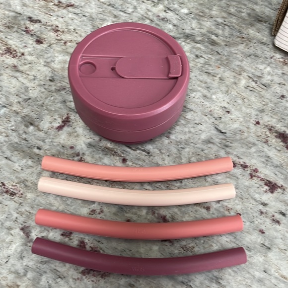 Stojo | Kitchen | Stojo Collapsible Cup With 4 Reusable Straws Nib Plum ...